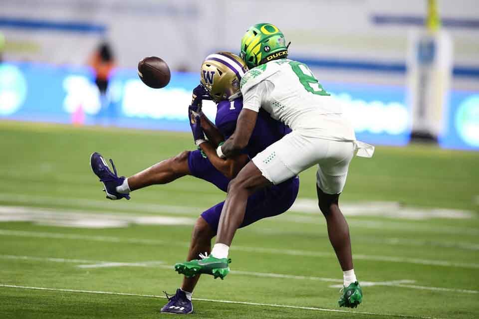 5 Takeaways from Oregon Ducks’ Devastating 34-31 Loss to Washington Huskies in the Pac-12 Title ...