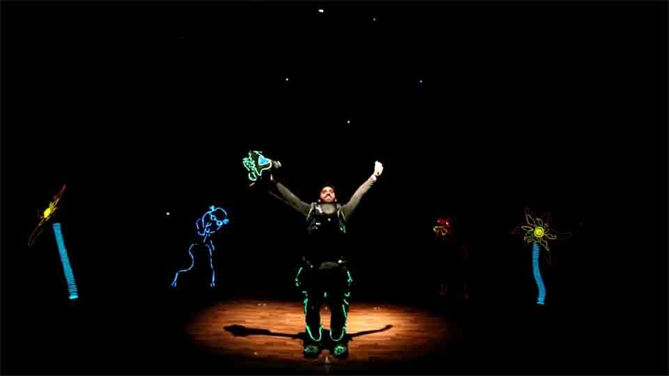 DINO-LIGHT Set To Delight Klamath Falls For A Day At Ross Ragland ...