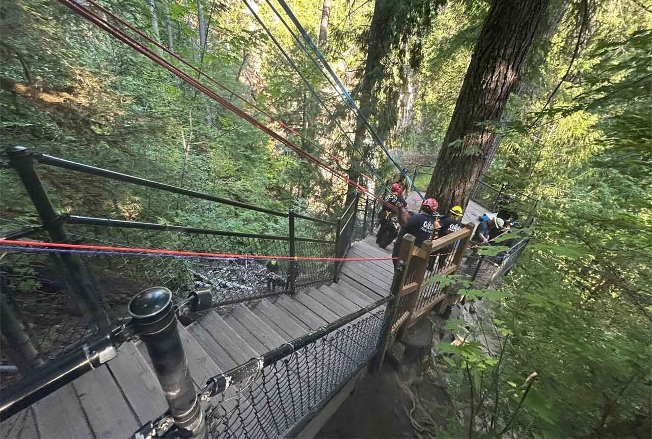 Cliff Jump at Toketee Falls Ends in 40-Foot Fall and Dramatic Rescue of ...